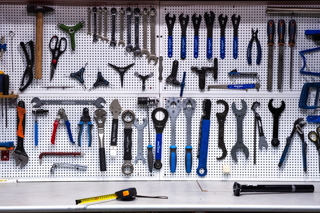 6 AI-Powered Maintenance Automation Tools to Streamline UK Factory ...